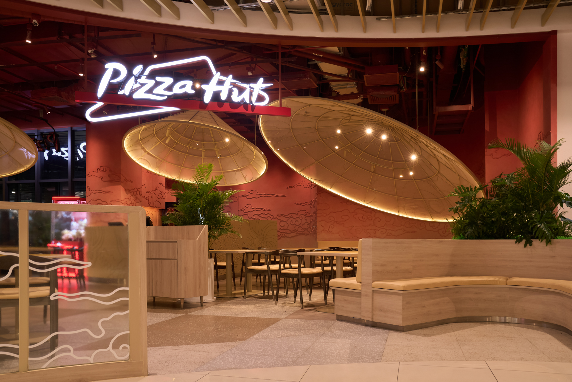 Pizza Hut - Red5